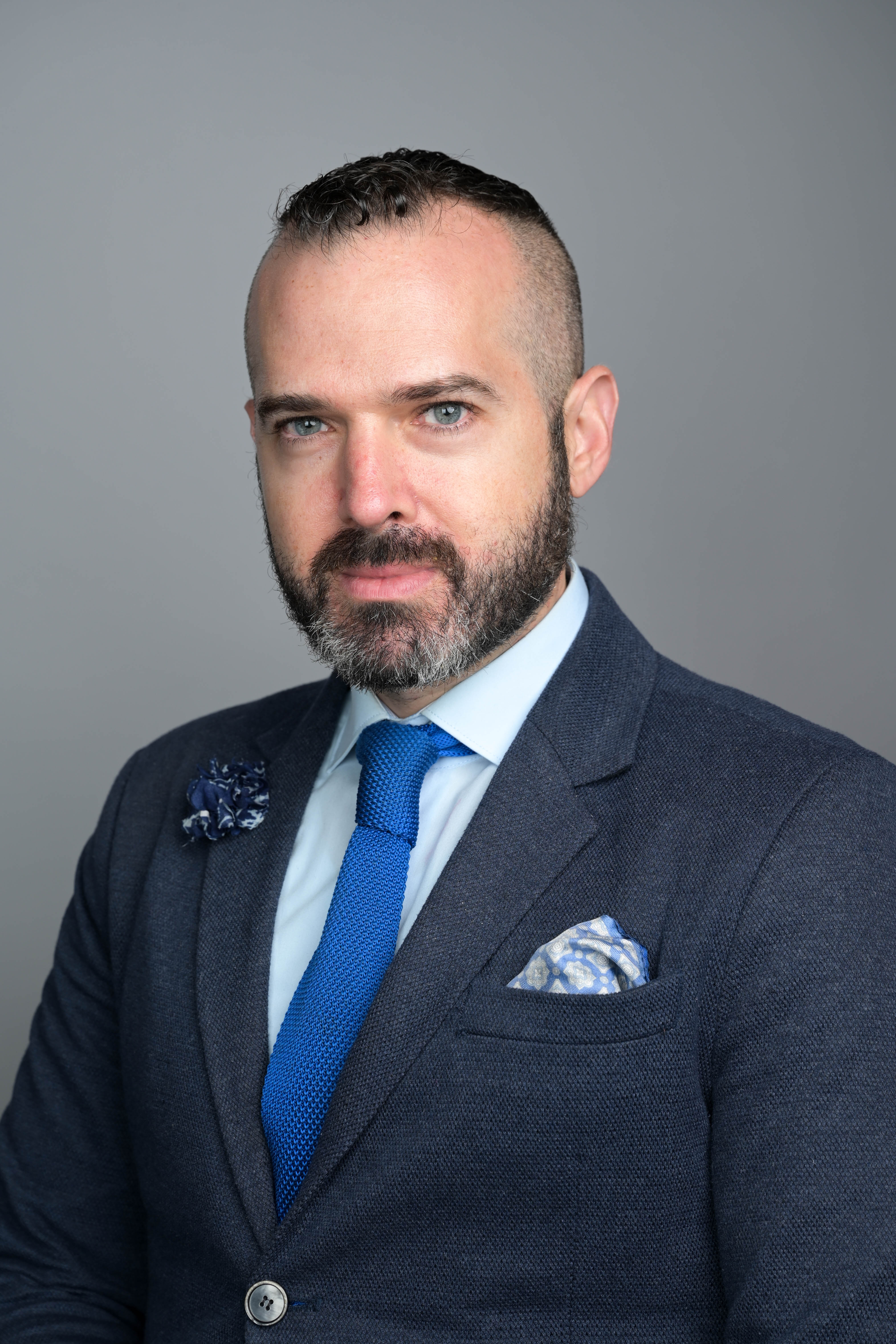 jon-harari-headshot-oct-2023 – JON HARARI